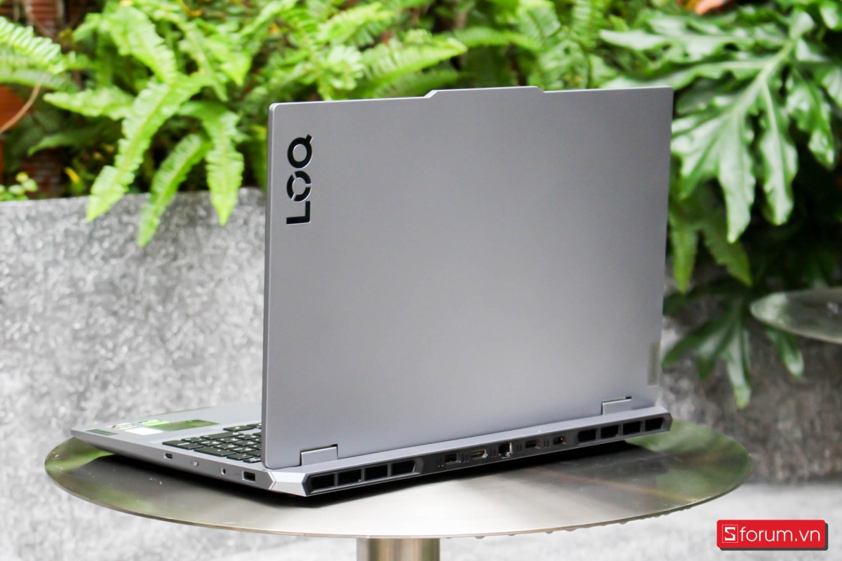 Đánh giá Lenovo LOQ 15ARP9: Tinh hoa có đủ, vừa rẻ vừa thơm